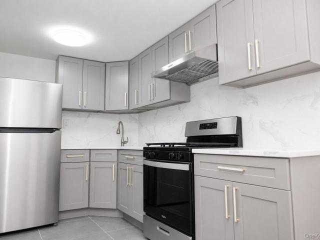 1443 th Avenue 402