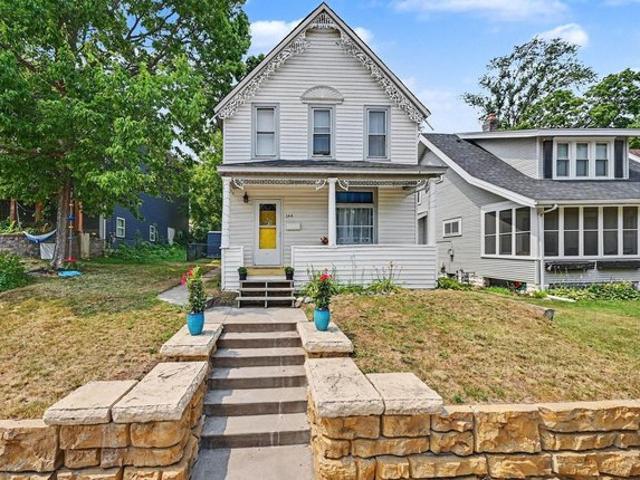 144 3rd Ave S, South Saint Paul, MN 55075