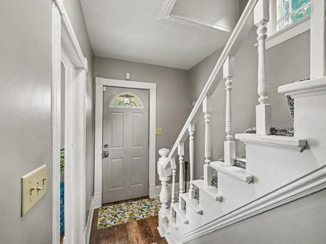 144 3rd Avenue S
