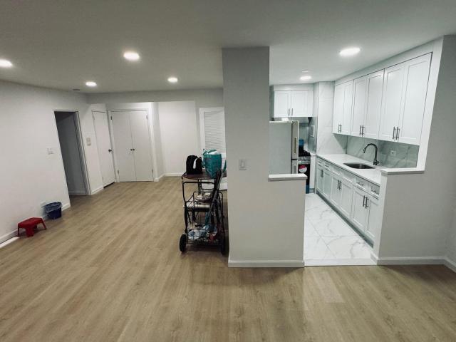 144 30 Roosevelt Avenue 510