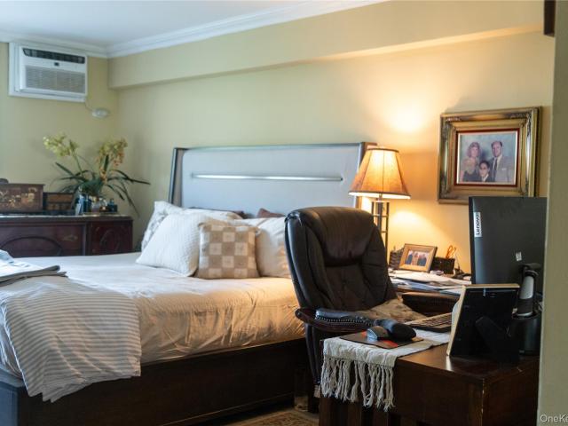 144 7 st Avenue 3H