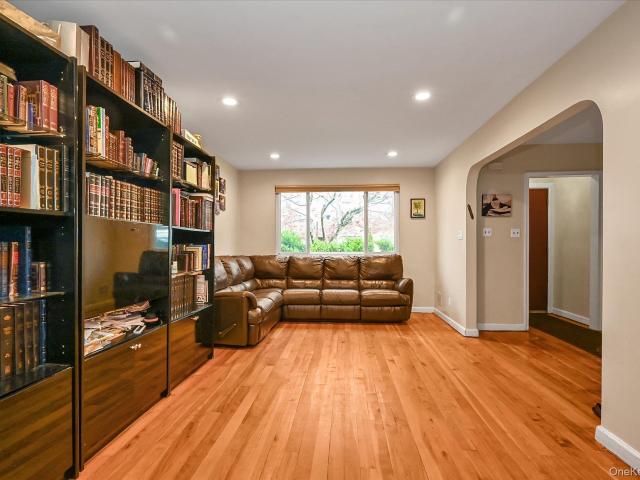 144 5 th Avenue