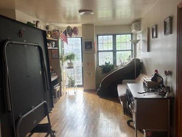 144 77 Barclay Ave Unit 4B, Flushing, NY 11355