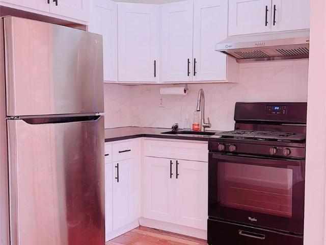 144 85 Roosevelt Avenue 5E