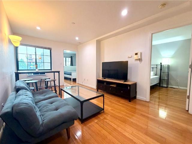 144 85 Roosevelt Avenue # 3E