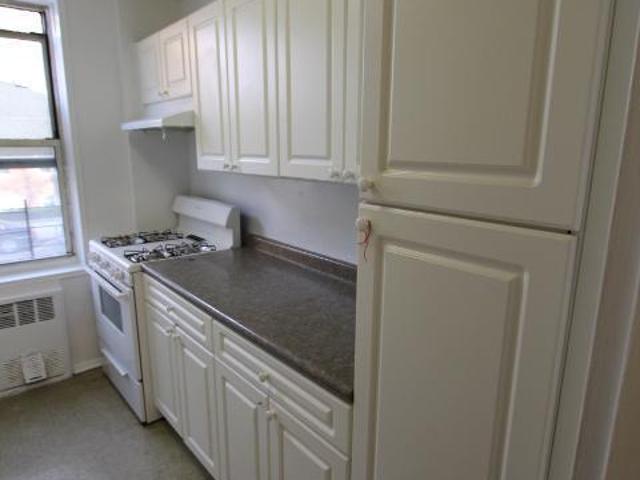 144 8 st Avenue, Unit 108 | Compass
