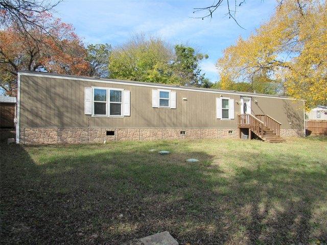 144 9th St, Whitney, TX 76692