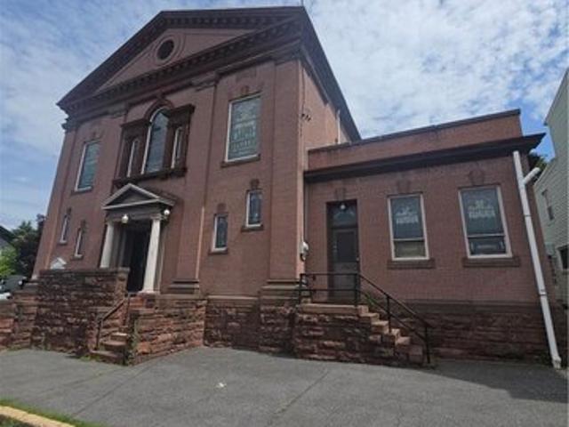 144 Carbon St, Minersville, PA 17954