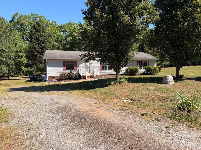 144 Carolina Wren Drive