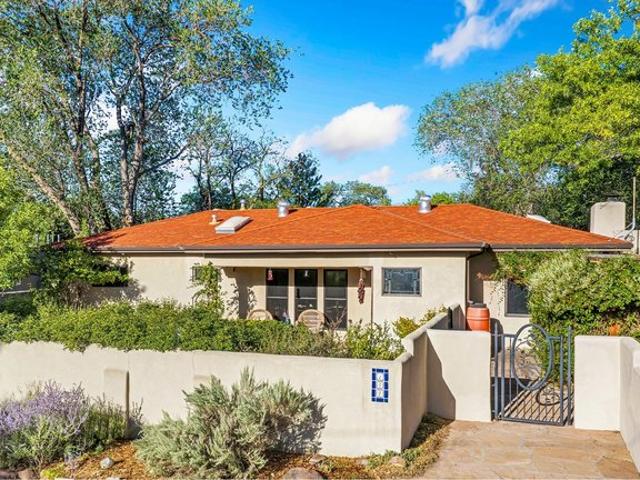 144 Cedar St, Santa Fe, NM 87501
