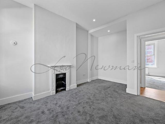 144 Churchfield Road, London, W3