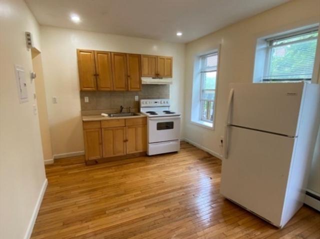 144 Chelsea St, Unit 1R, Boston, MA 02128 | MLS #73503 | Compass