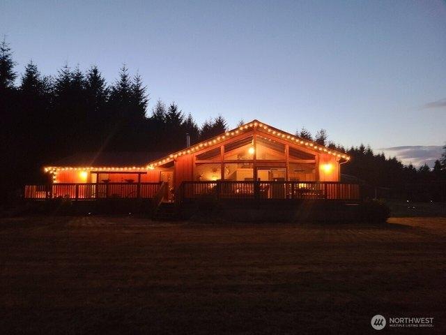 144 Ciannigan Hill Rd, Silver Creek, WA 98585