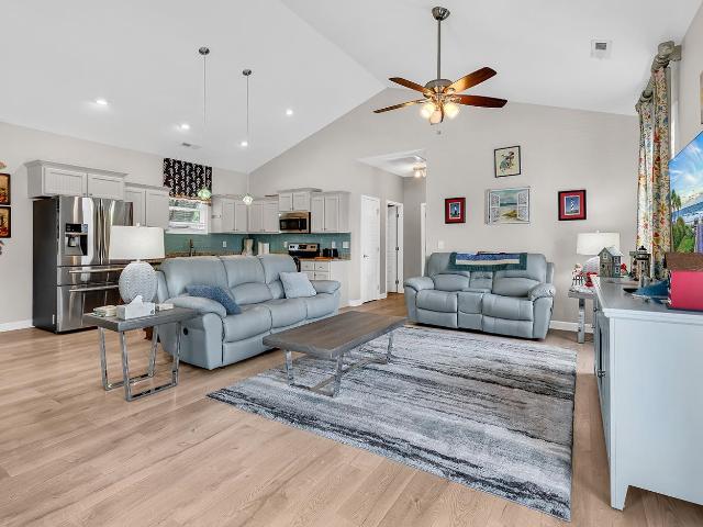 144 Crane Dr