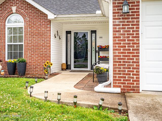 144 Applewood Ln