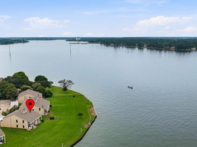 144 April Point Dr S, Conroe, TX 77356