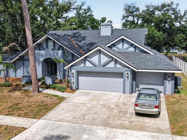 144 Barrington Dr, Brandon, FL 33511