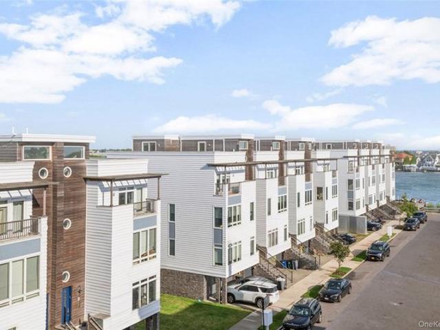 144 Beach 5th St, Far Rockaway, NY 11691