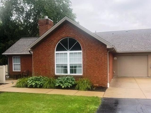 144 Beau Chemin Ave, Louisville, OH 44641