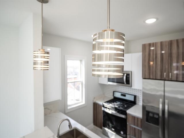 144 Bergen Ave # 2E