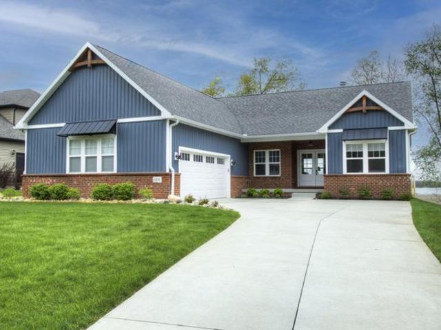 144 Bloomfield Blvd, Brooklyn, MI 49230