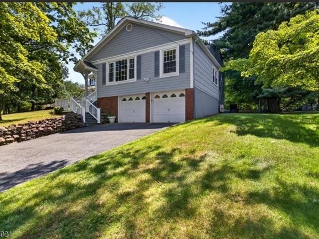 144 Gould Ave, North Caldwell, NJ 07006
