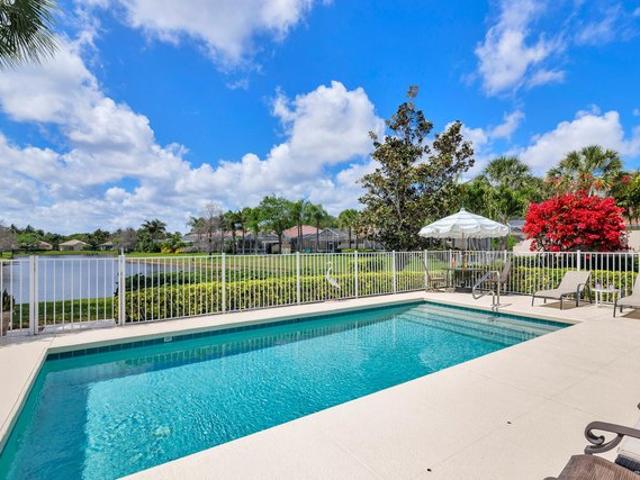 144 Euphrates Cir, Palm Beach Gardens, FL 33410