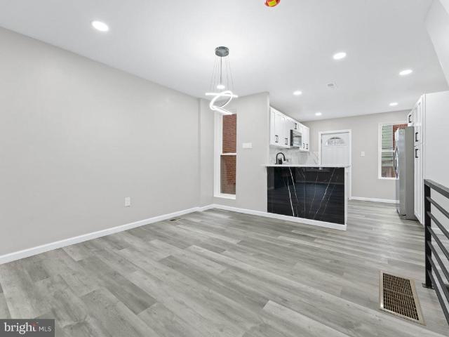 144 Fern Street