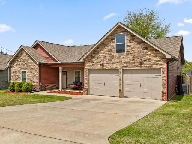 144 Franklin Dr, Fort Oglethorpe, GA 30742 | MLS #1532 | Compass