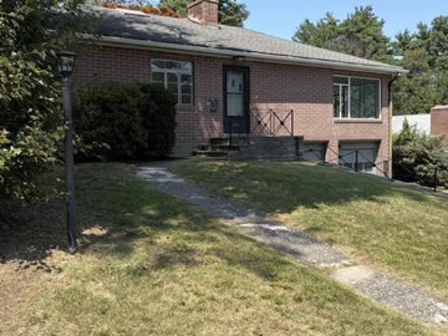 144 Haynes Rd, West Hartford, CT 06117