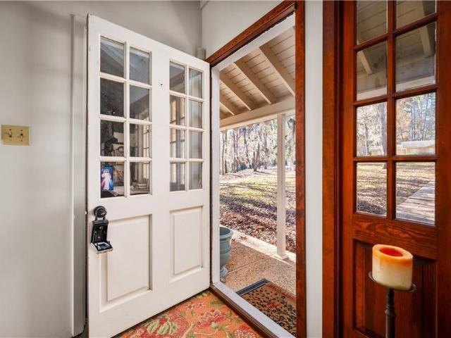 144 Hickory Dr, Natchitoches, LA