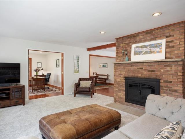 144 Hillcrest Rd