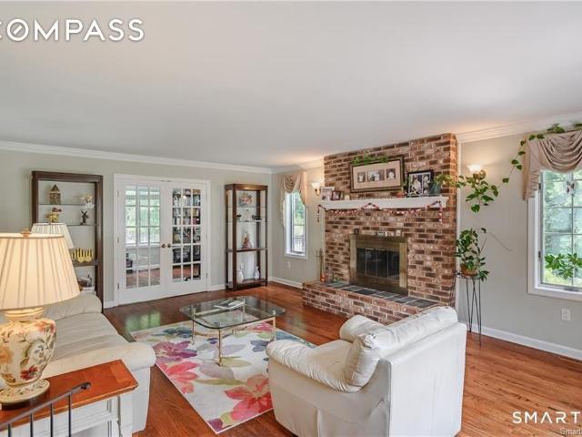 144 Munn Rd, Southbury, CT