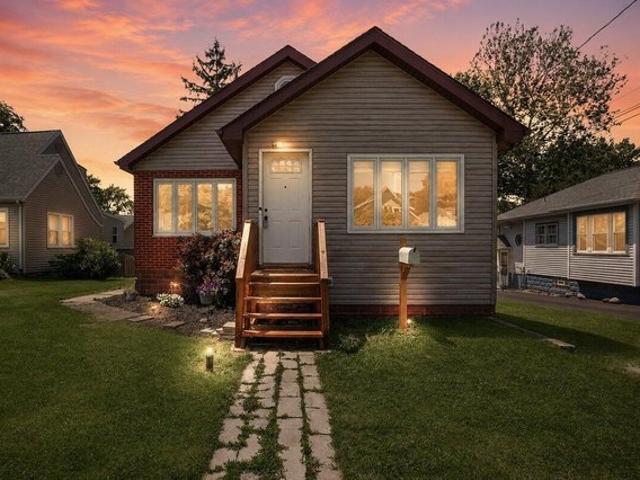 144 N Michigan Ave, Hobart, IN 46342