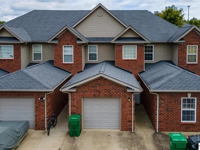 144 S Red Oak Ct, Radcliff, KY 40160
