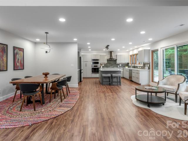 144 Sondley Parkway