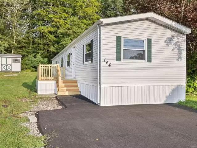 144 Stephen Drive, Stonington, CT 06378 658786890