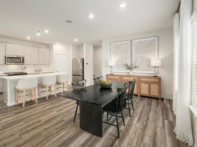 144 Sun Grove Trl
