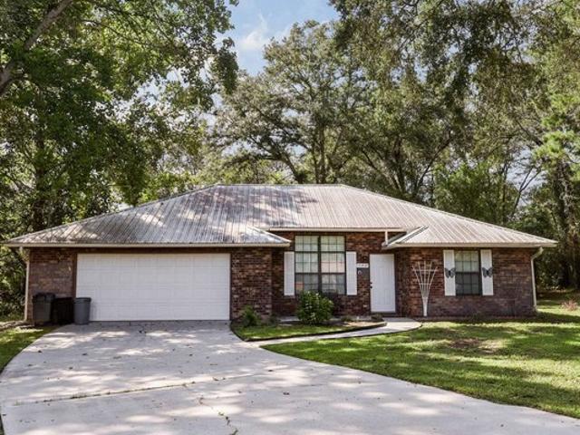 144 SW Enchanted Ct, Lake City, FL 32024