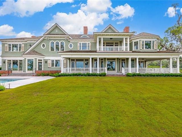 144 Point Ln, Saint Simons Island, GA 31522
