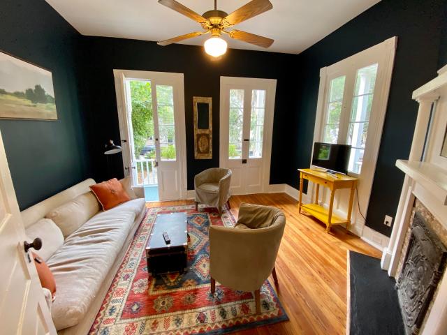 144 Queen Street Apt A