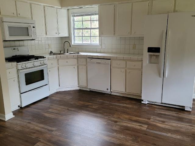 144 Robinhood Cir