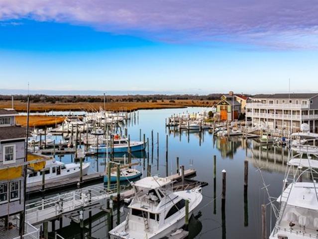 144 Rosemans Ln, Cape May, NJ 08204