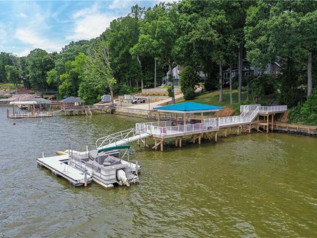 144 Riverside Court