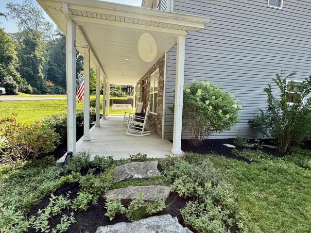 144 Wakefield Rd