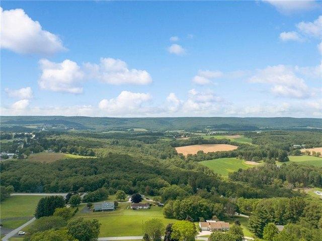 144 White Star Way, Jennerstown, PA 15547