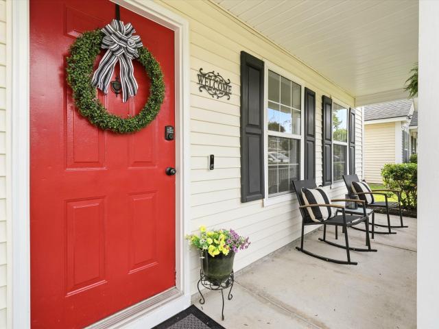 144 Two Pond Loop