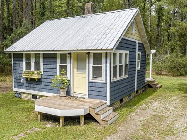 14547 Broadway Rd, Onancock, VA 23417