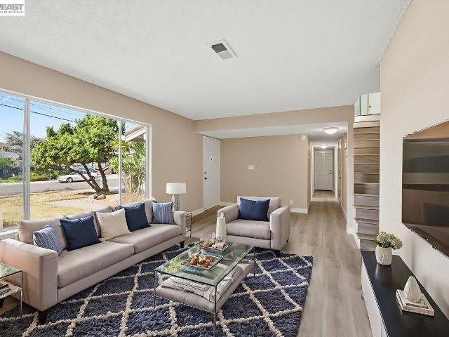 14544 Tiburon Rd