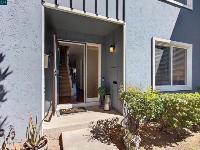 1454 Newhall Parkway